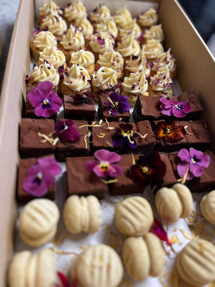 Sweet Treats Box – GertiesGoodies